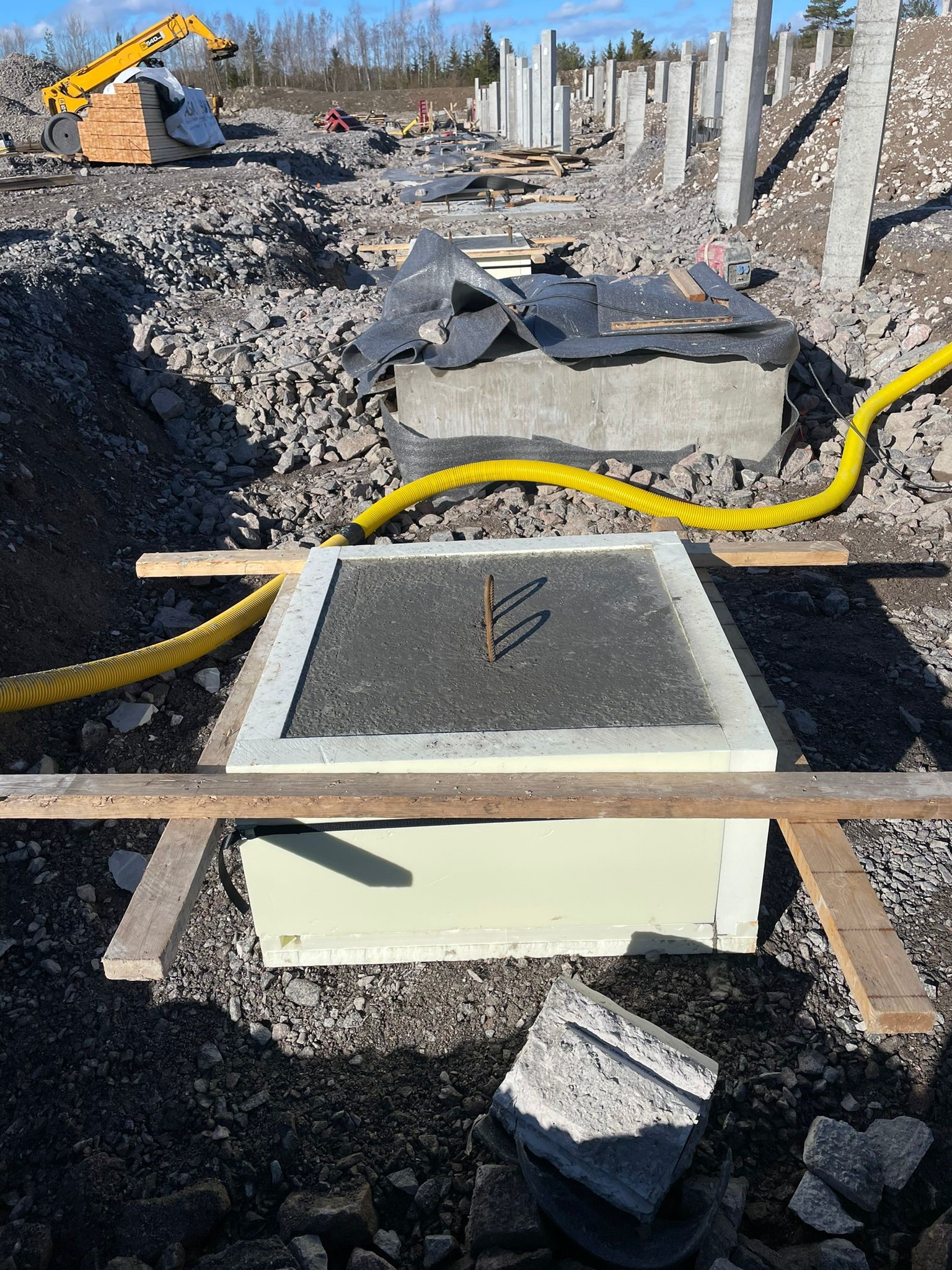Fast Finnfoam Slab Foundation Mold and Pillar Mold i.e., Concrete Mold ...